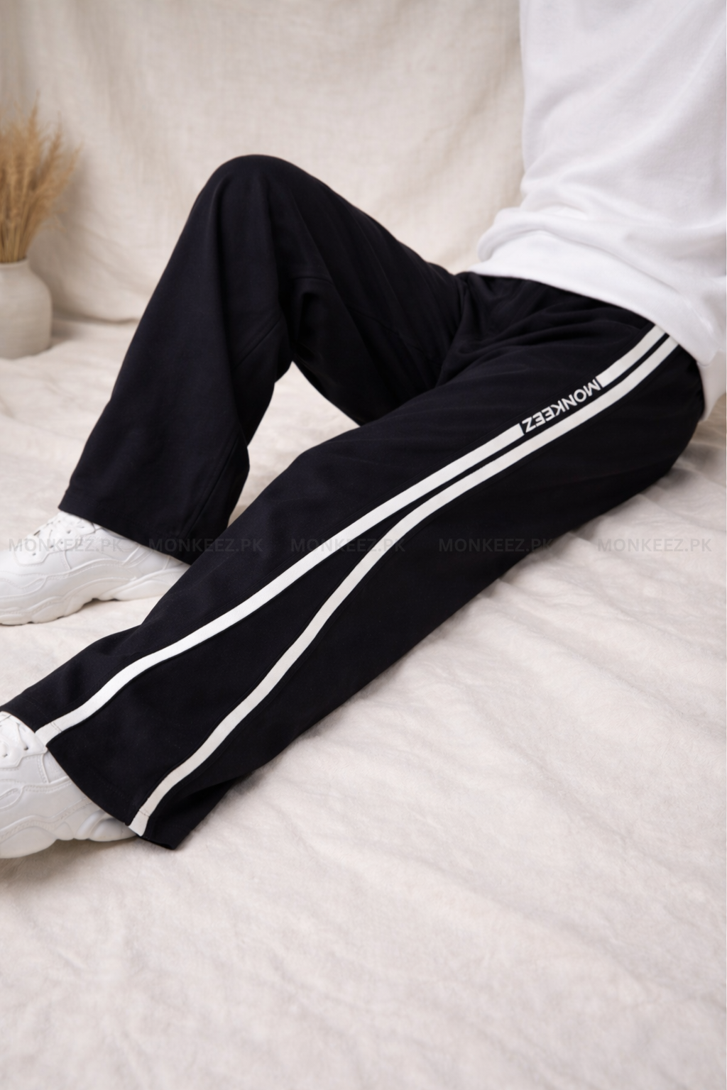 Parallel Stripe Wide Track Pants - Black/White - UNISEX – Monkeez